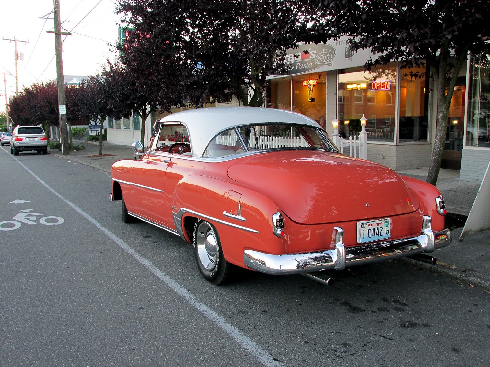 Seattle's Classics: 1952 Chevrolet Deluxe Hardtop