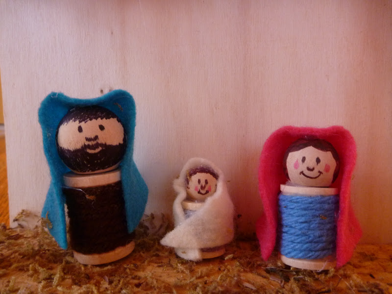 Outside the box!: The Little Nativity Family