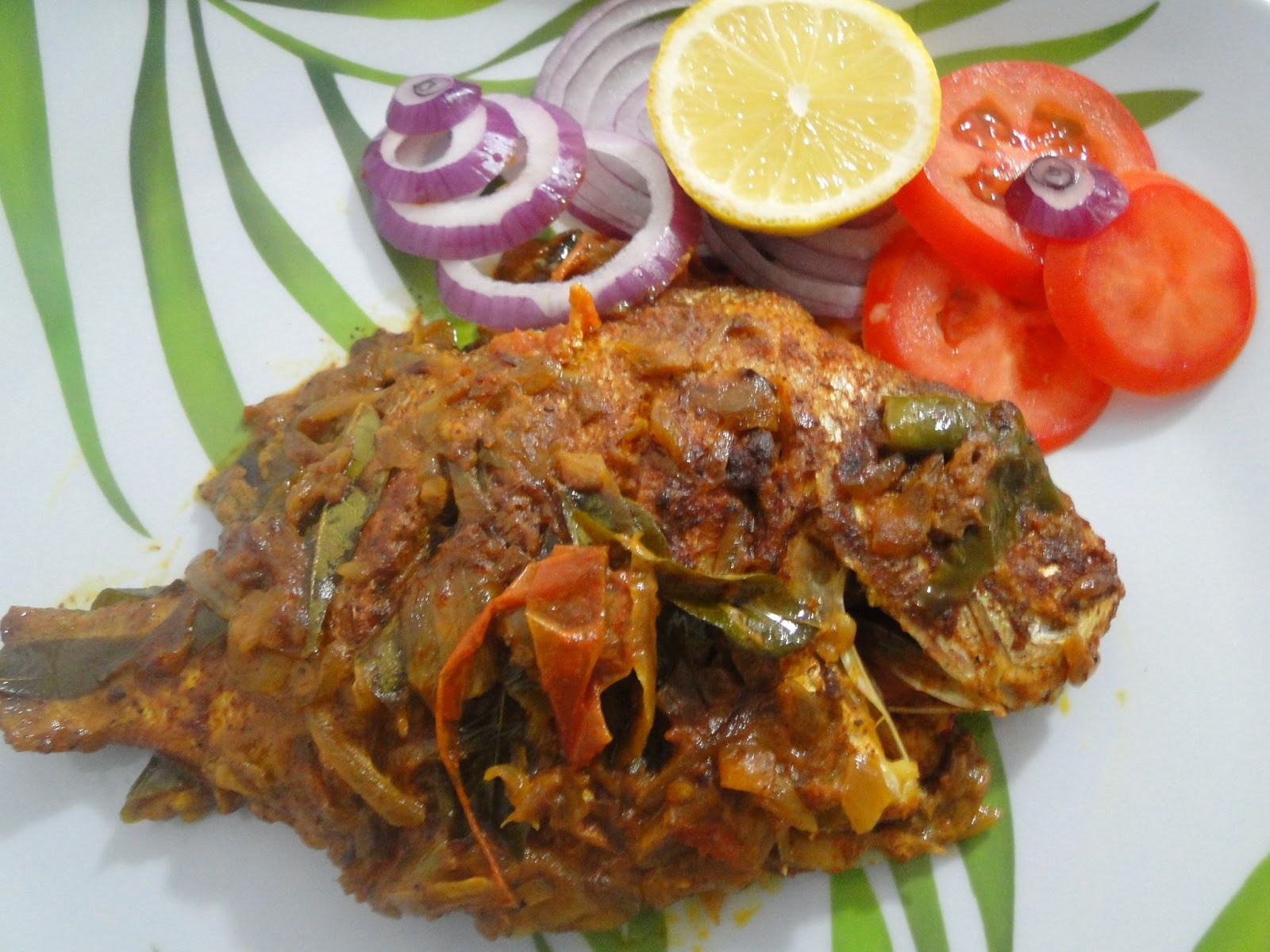 Salt 'N' Pepper: Meen pollichathu/Foil-baked fish with indian spices