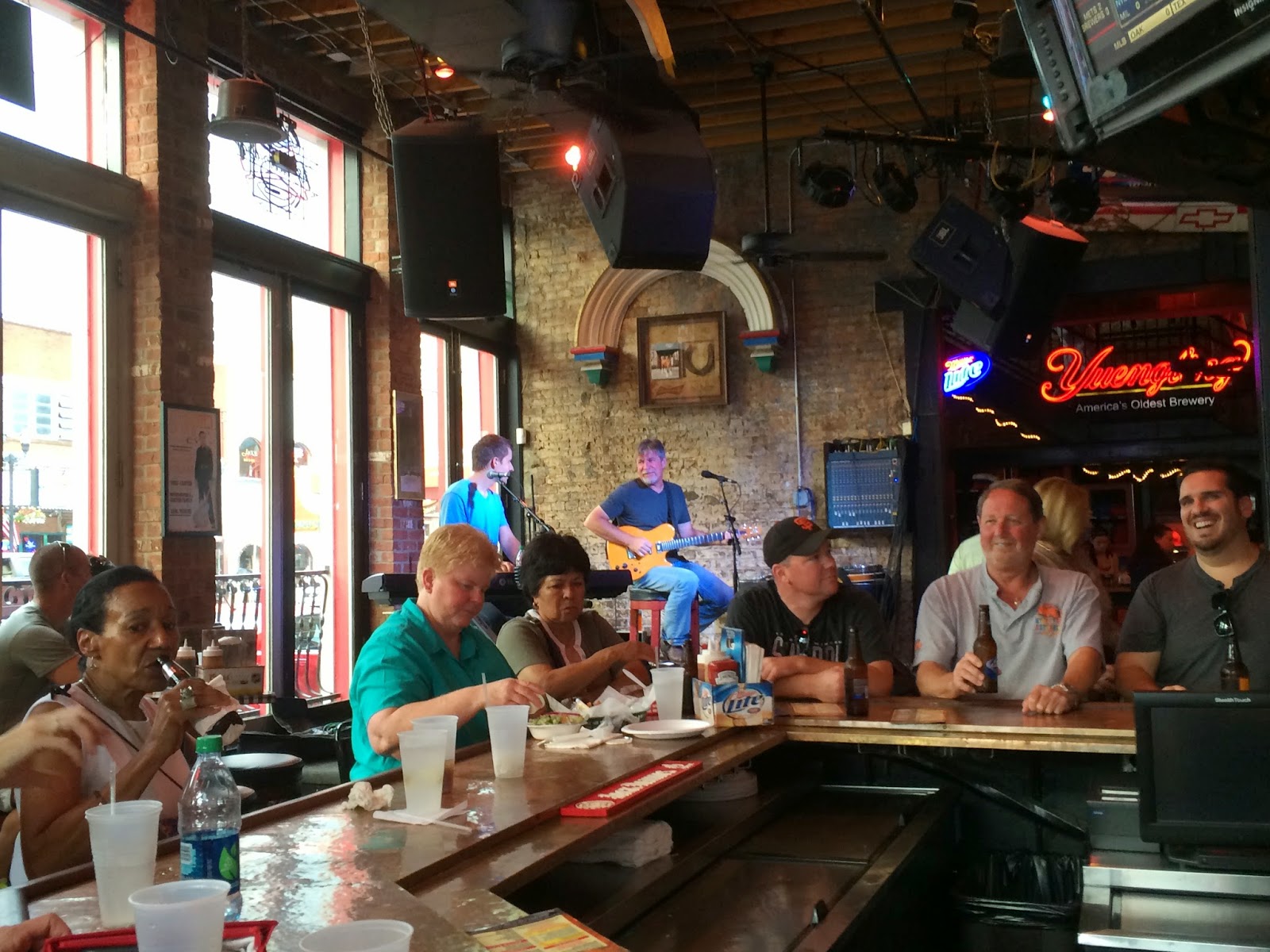 The Barbecue Fiend: Rippy's (Nashville, TN)