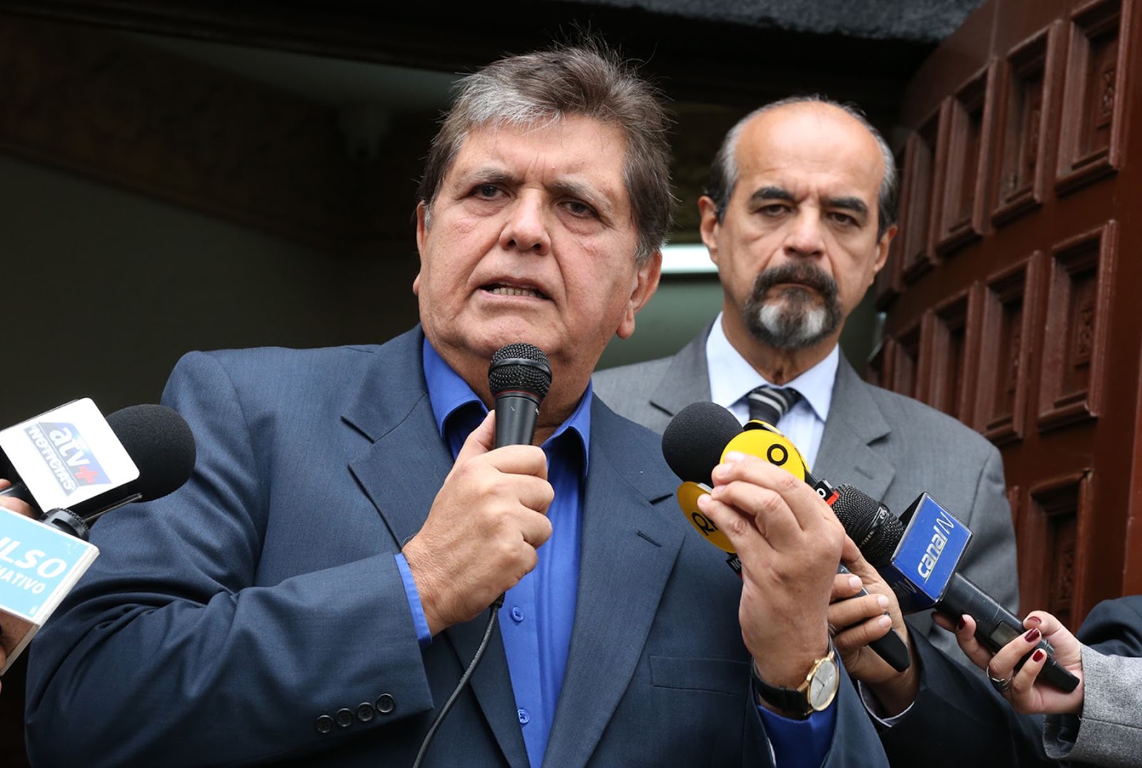 herbertmujica: Ex presidente Alan García Pérez regaló soberanía aérea ...