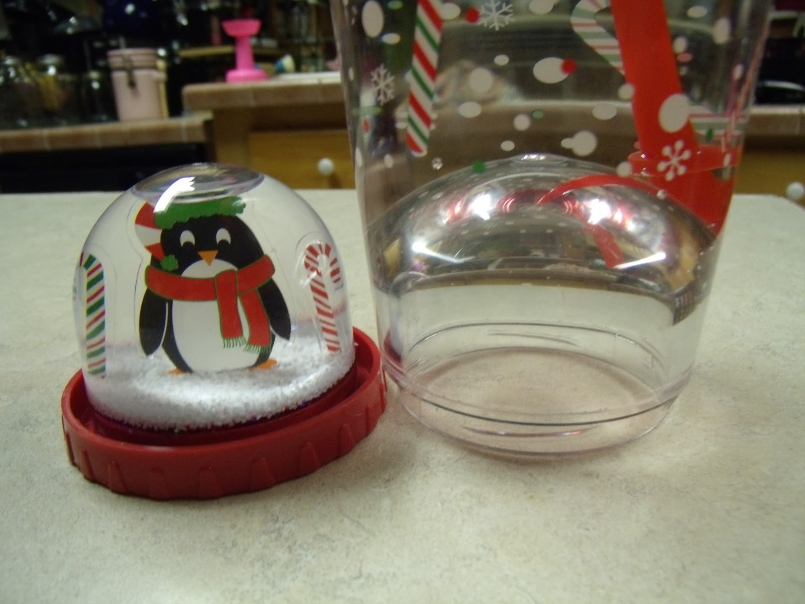 A Lucky Ladybug: Cool Gear Snow Globe Tumbler Review