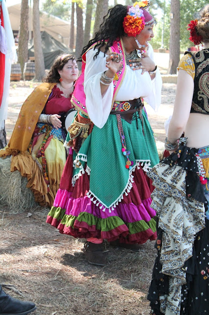 My First Time as a Real Renaissance Faire Performer - Quirky Bohemian ...