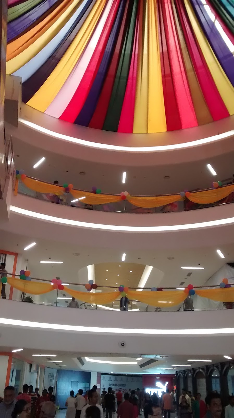 All about Goa and its attractions: Mall De Goa - Goa's New mall