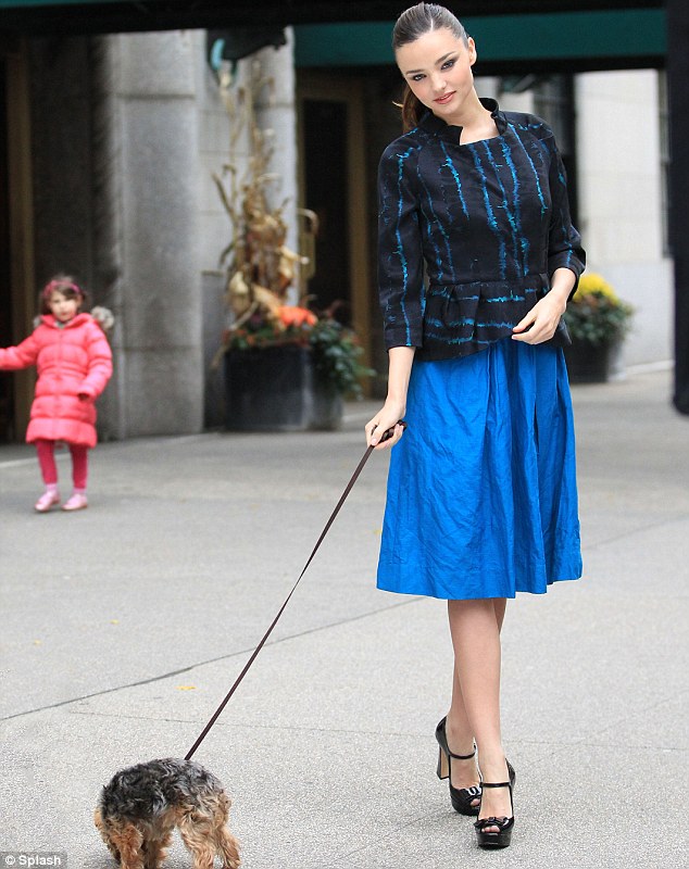 Dirty Hollywood: Smoking Hot Miranda Kerr