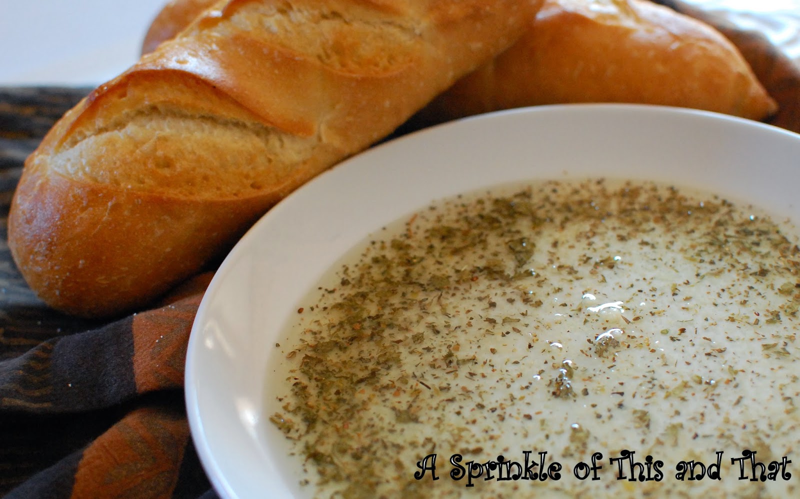 A Sprinkle of This and That: Classic Olive Oil Bread Dipper