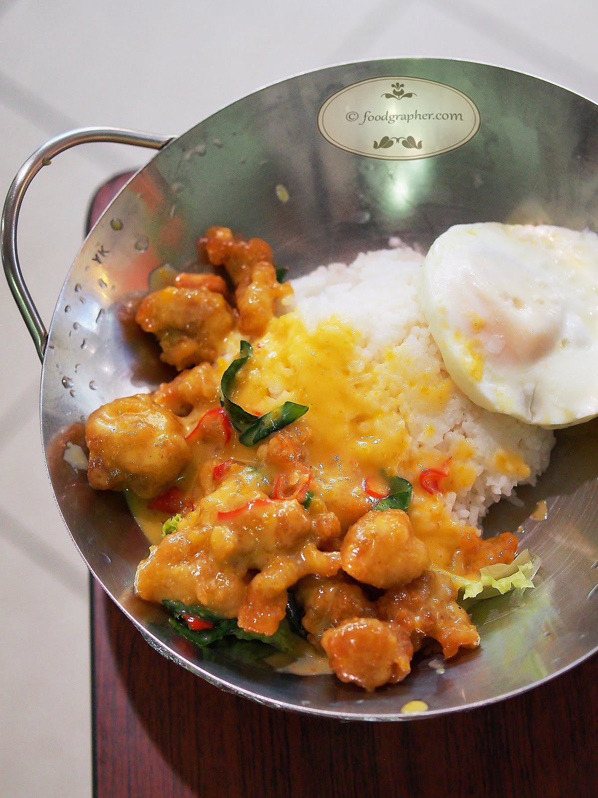 Taste Good Chicken Salted Egg - Sim Lim Square Singapore