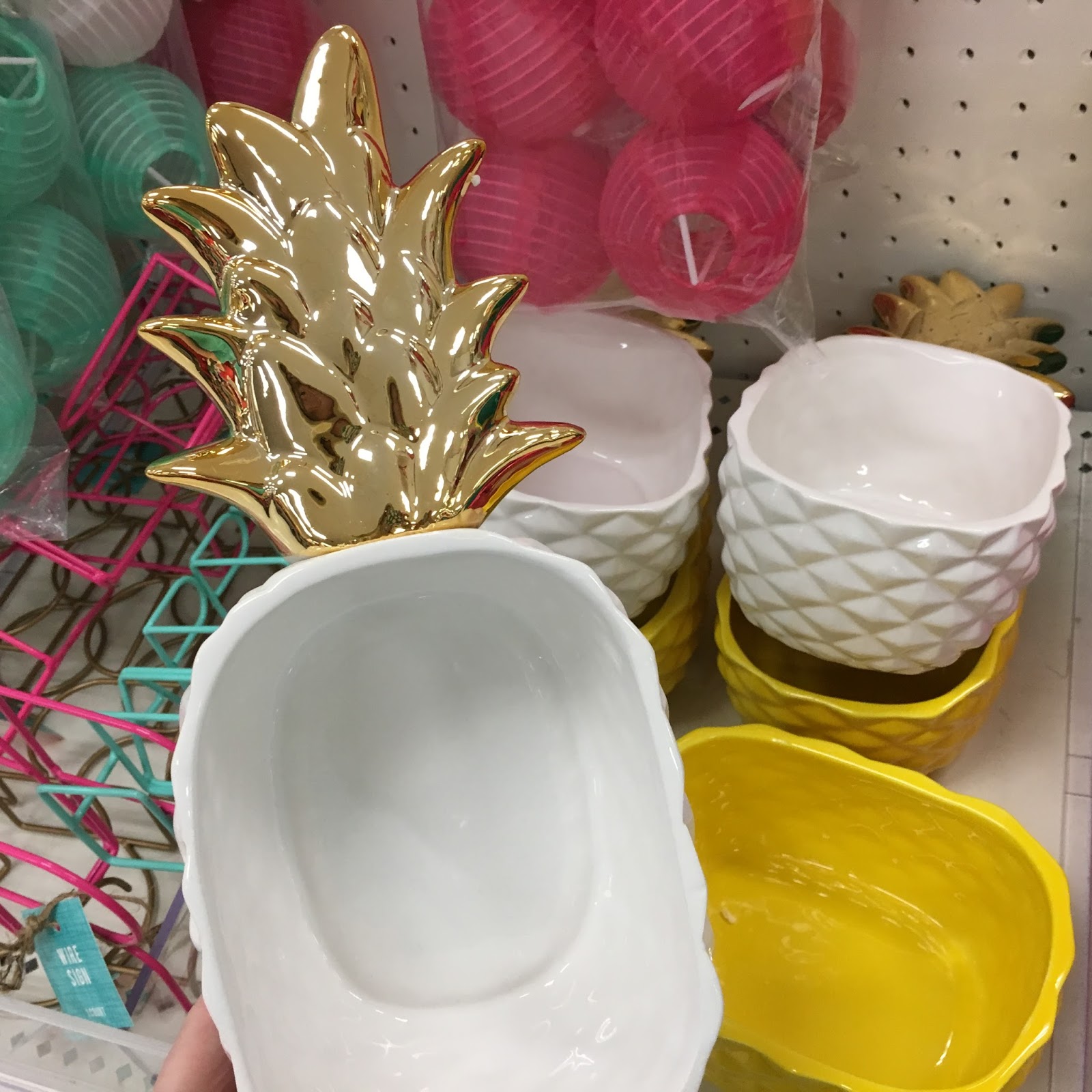 Tracy's Notebook of Style: NEW 25 Pics: Target Dollar Spot Pineapple ...