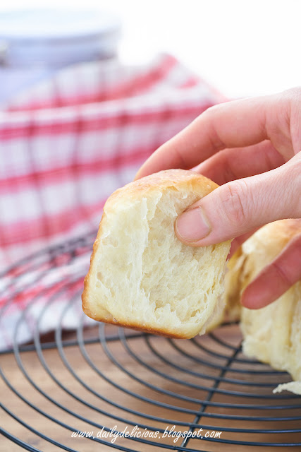 dailydelicious: Simple cream bread