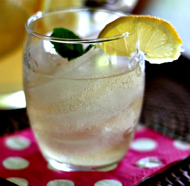 Recipes For Divine Living: Sparkling Ginger Lemonade