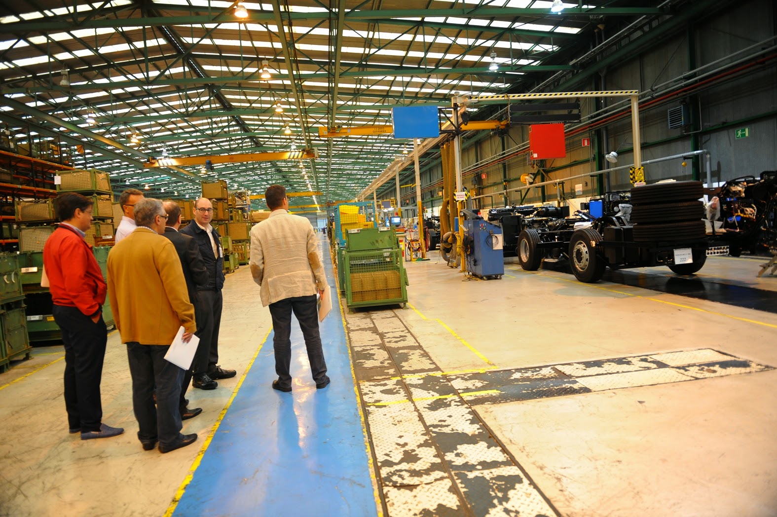 Cantabria Empresarial: VISITA A LA PLANTA DE EVOBUS IBÉRICA S.A. EN SÁMANO