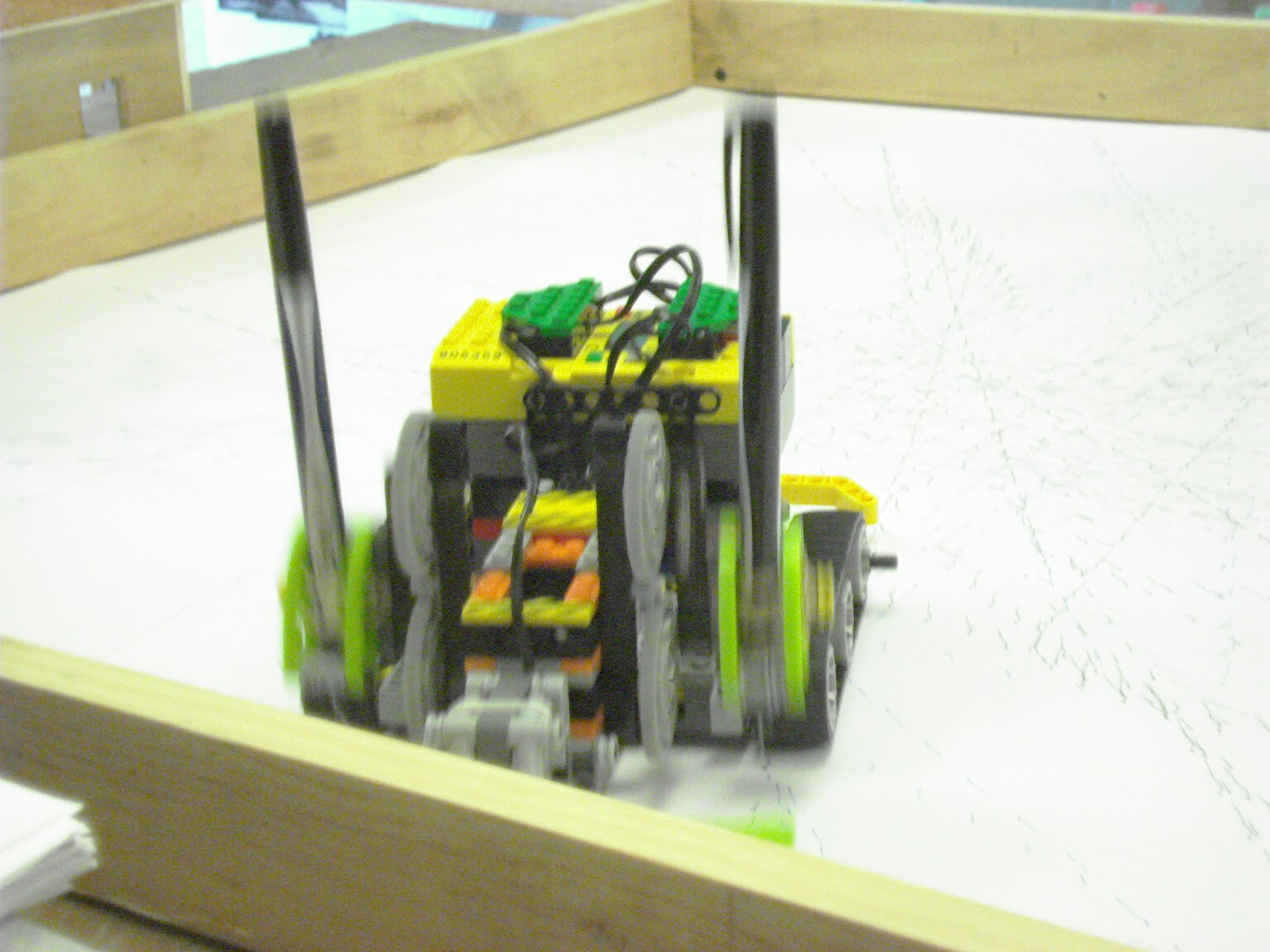 Architecture Machines: LEGO RCX DOT MACHINE