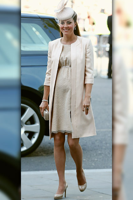 Kate Middleton Royal Maternity Looks (PHOTOS)