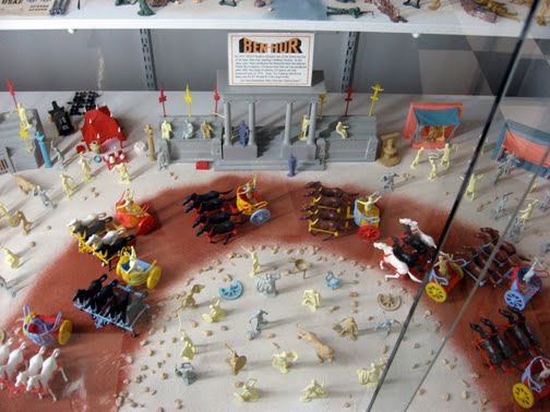 Eccentric Roadside: Xmas Marx the spot: The Marx Toy Museum of ...