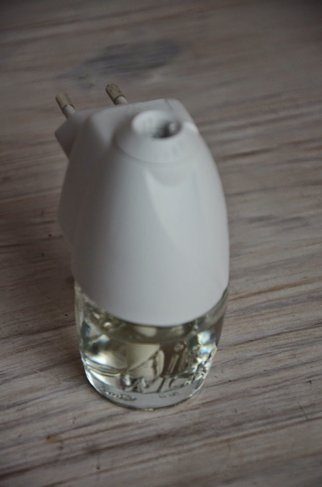 Madame Joan: Air wick - elektrischer Duftstecker