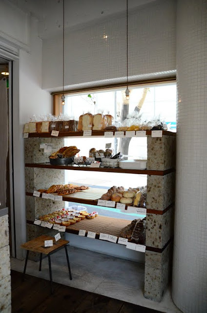 Tokyo space design: A tiny tiny bakery