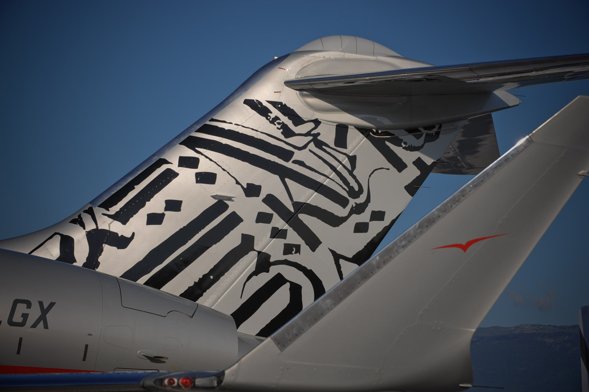 If It's Hip, It's Here (Archives): Street Artist RETNA Gets Some Tail ...