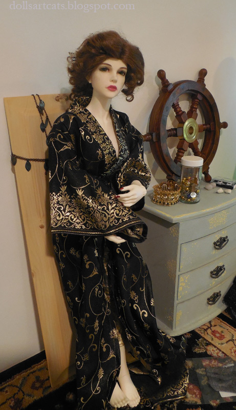 Posing An Iplehouse Female SID