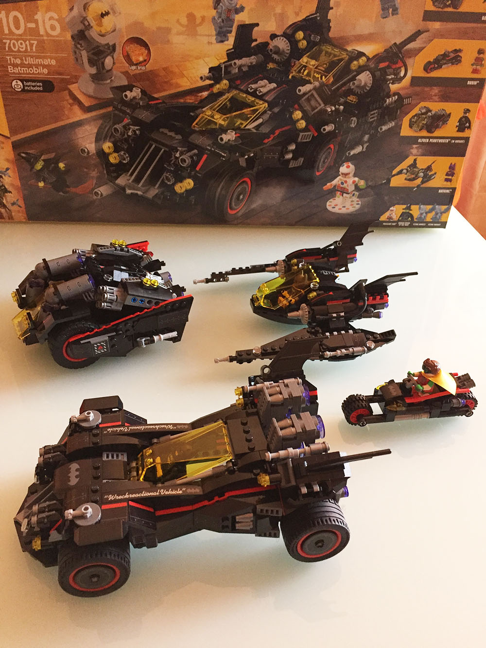 LEGO Ultimate Batmobile, la recensione fischiettando la sigla di ...