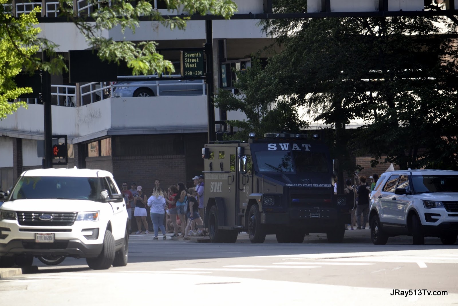 JRay513Tv: The Blog: Cincinnati Police SWAT Truck