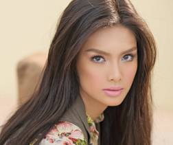 Make Me Blush: Rory Quintos' Suddenly It's Magic - Engaging Escapist