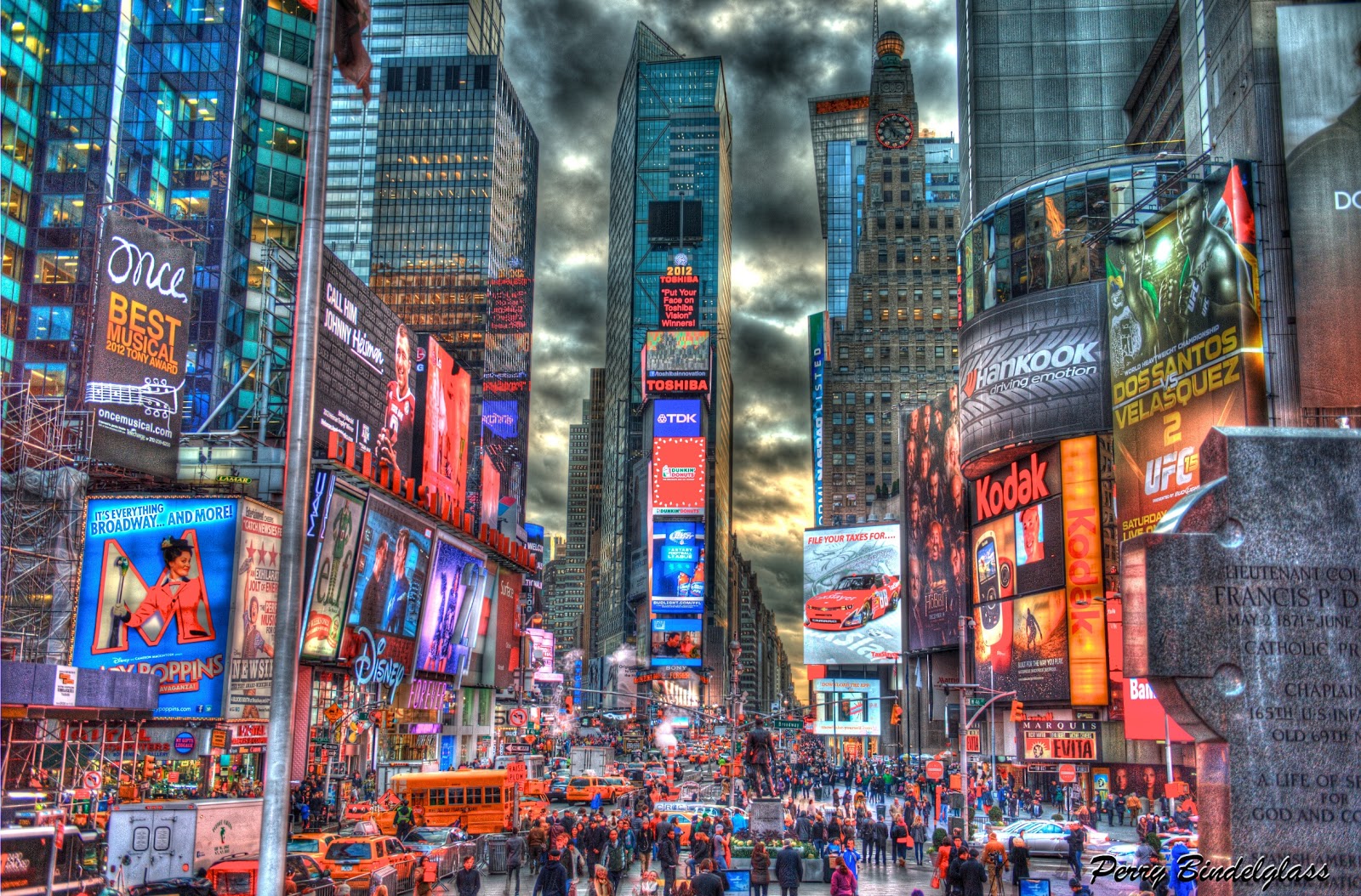 Perry Bindelglass Photography: Times Square HDR