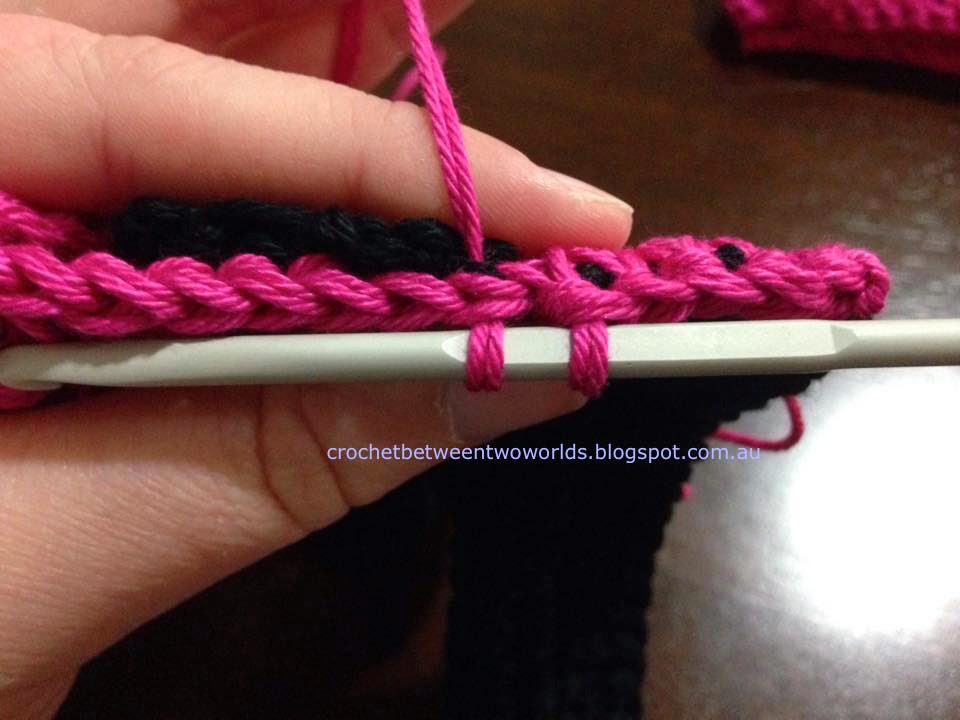Crochet between worlds: PATTERN: Woven Hot Pad / Trivet