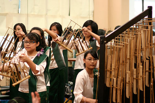 pleasure amazing place: Types of angklung
