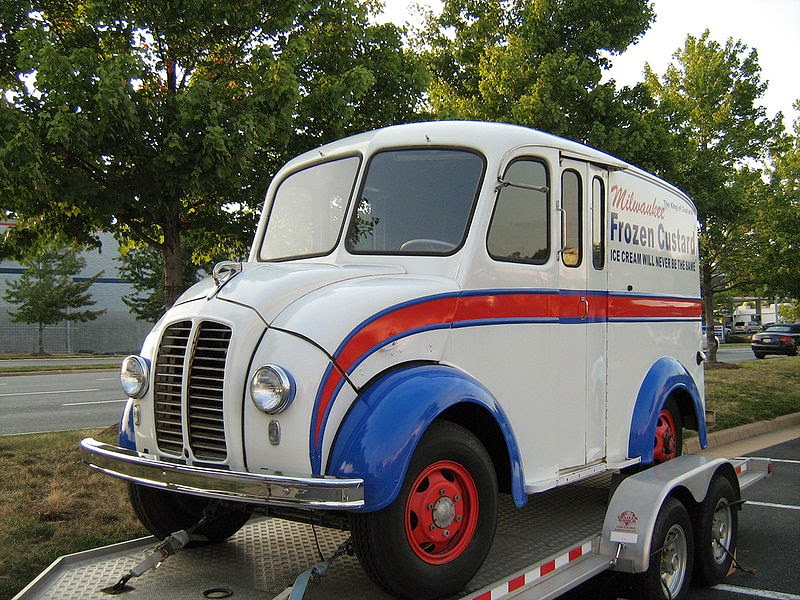 El Garaje Algabeño: DIVCO "Louis Trauth Dairy" de American Models Heritage