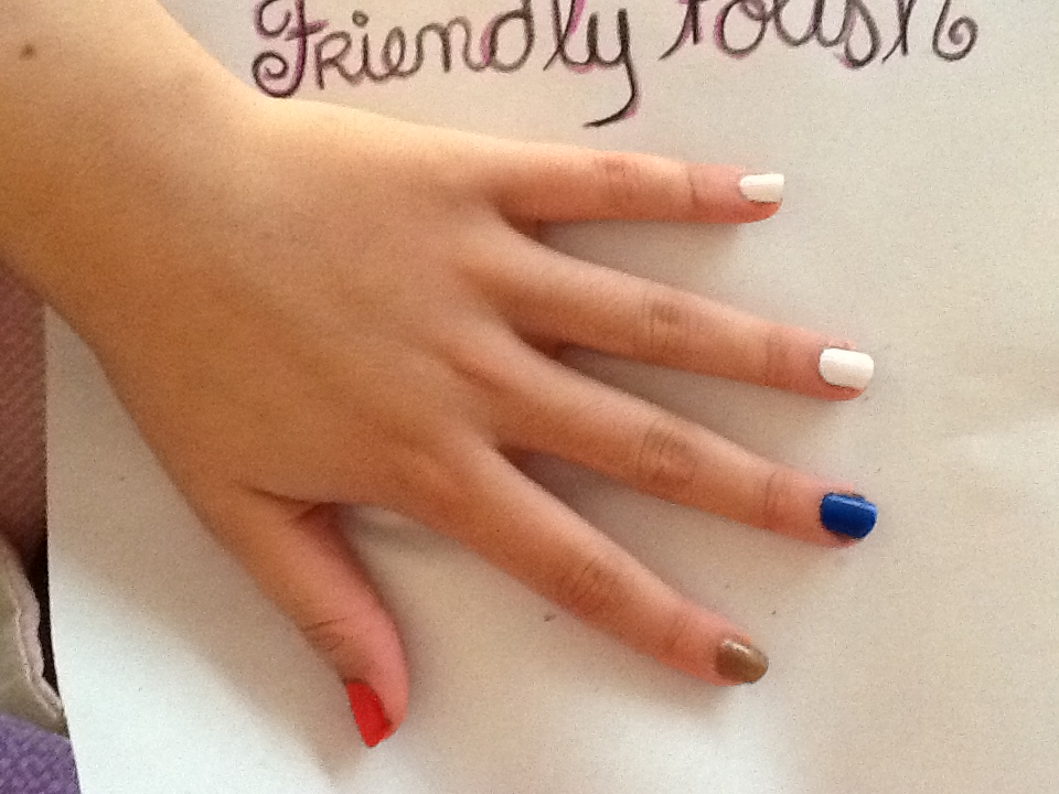 FRIENDLY POLISH: ONE DIRECTION NAIL ART!!! :D