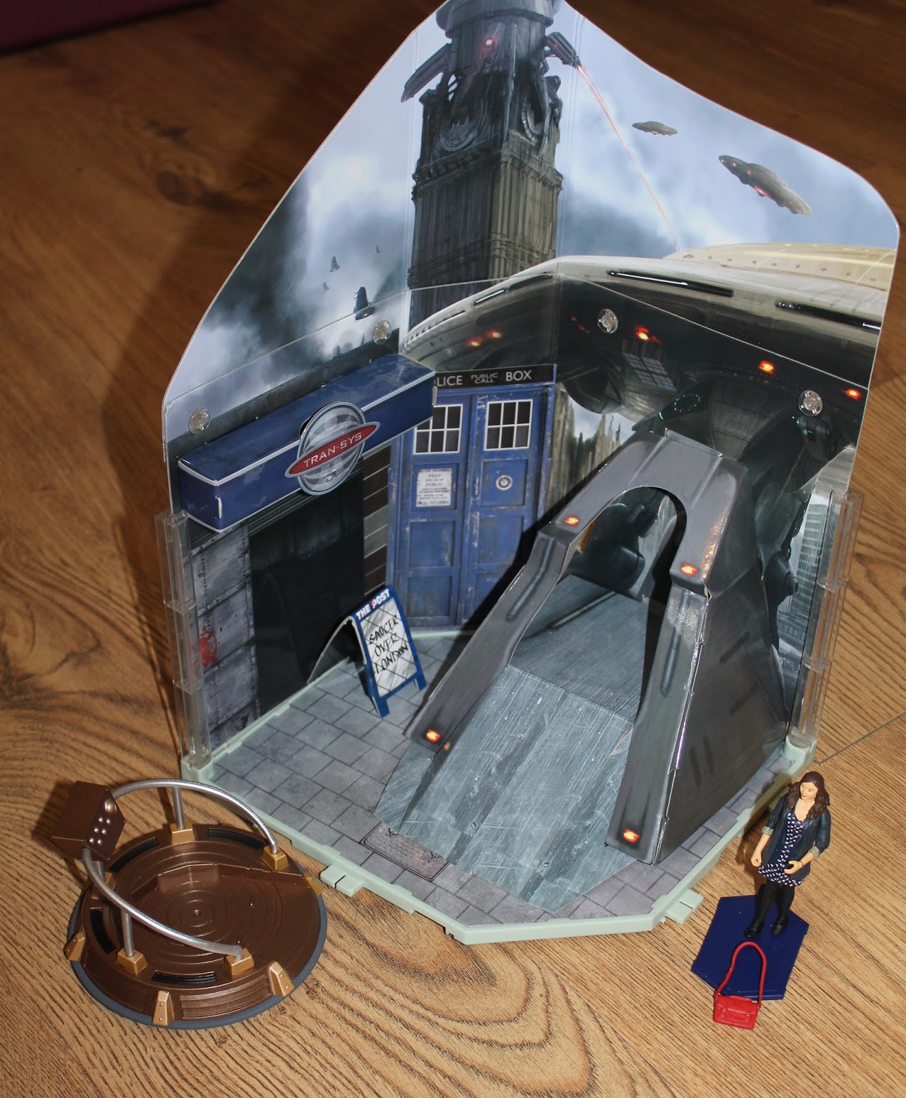 Craftaholic: Doctor Who figures