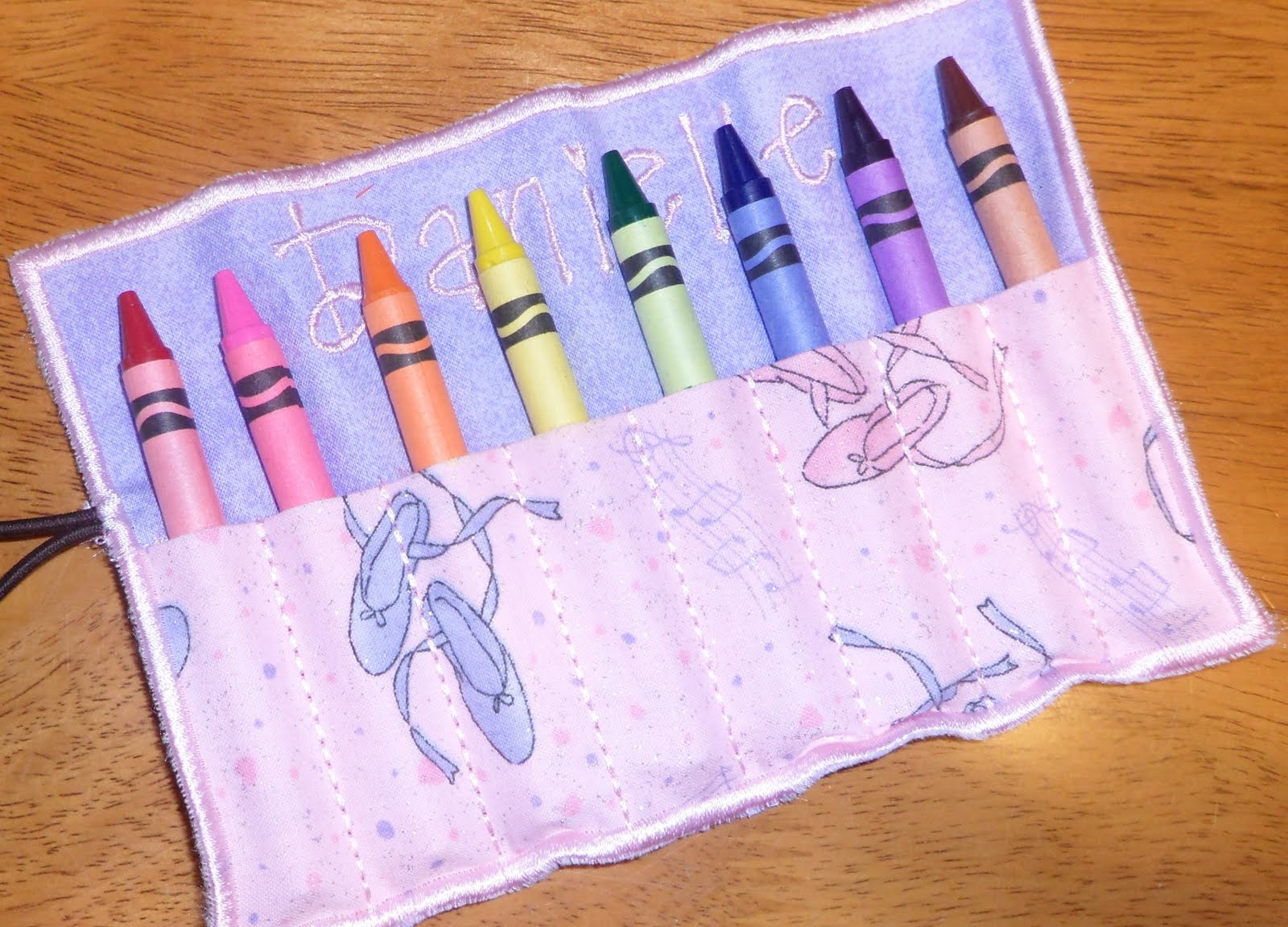daniKate designs: My First Crayon Roll