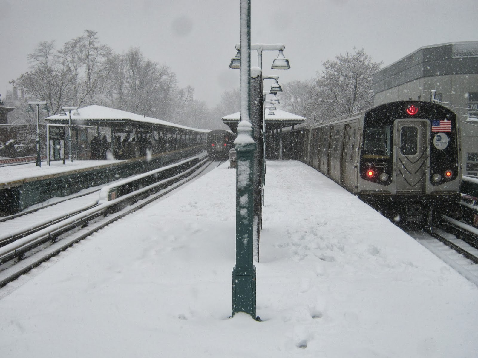 Brooklyn Views: Snowstorm sneaks into Sheepshead Bay