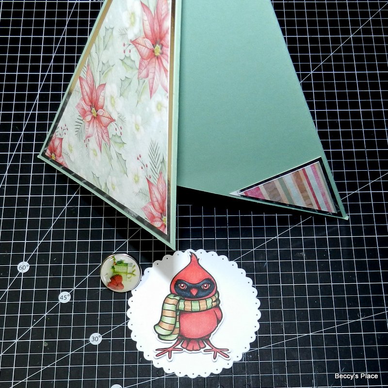 Beccy's Place: Tutorial - Pyramid Cards
