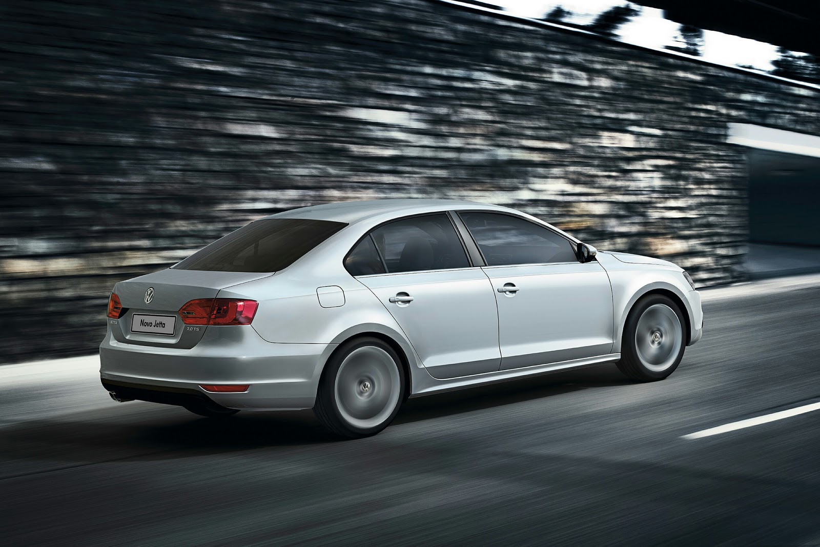 RACIONAUTO: VW JETTA TSI JÁ É VENDIDO COM MOTOR MAIS POTENTE