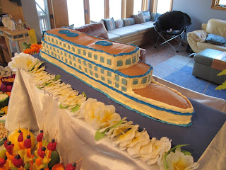 B2Ben's Blog: My biggest cake yet... Cruise Ship Cake