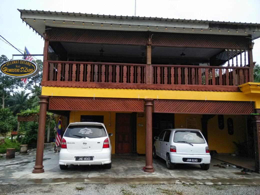 Homestay Parit Raja (D LAPIS) Batu Pahat Johor