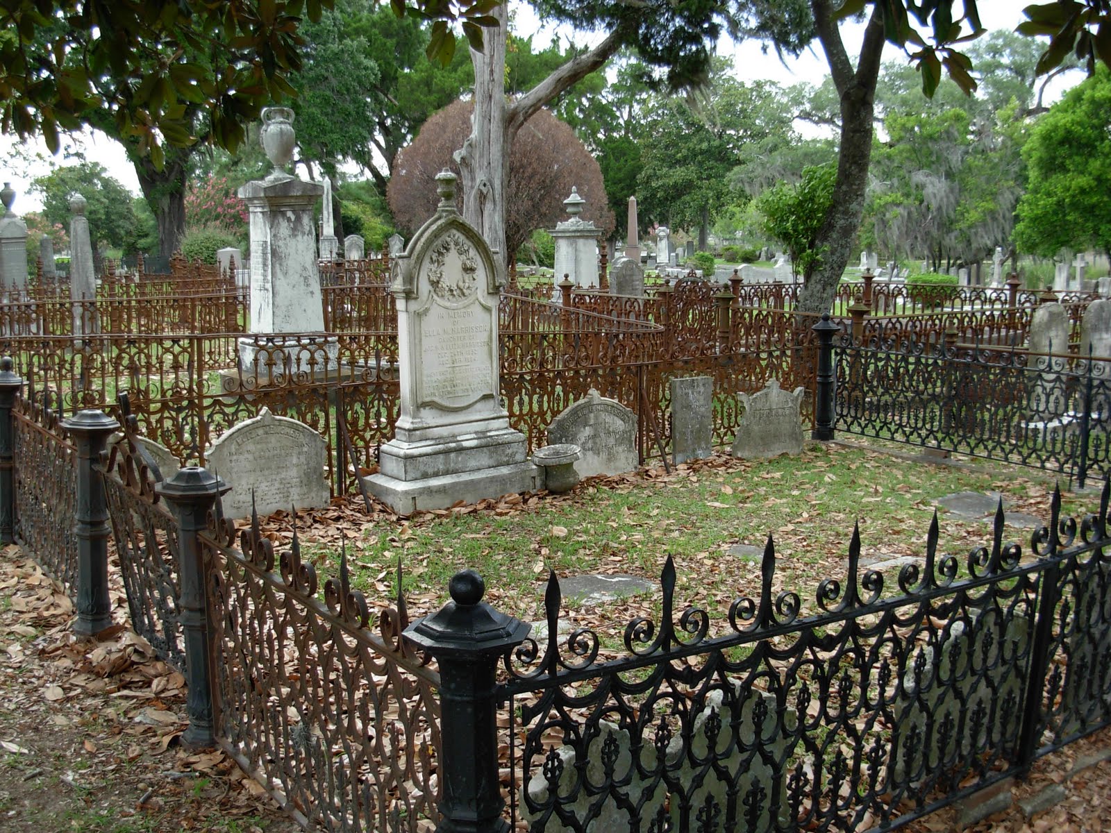 The Southern Taphophile: Locked In -- Charleston's Magnolia Cemetery
