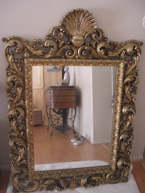 Domestic-Genius: Gaudy Mirror going Modern