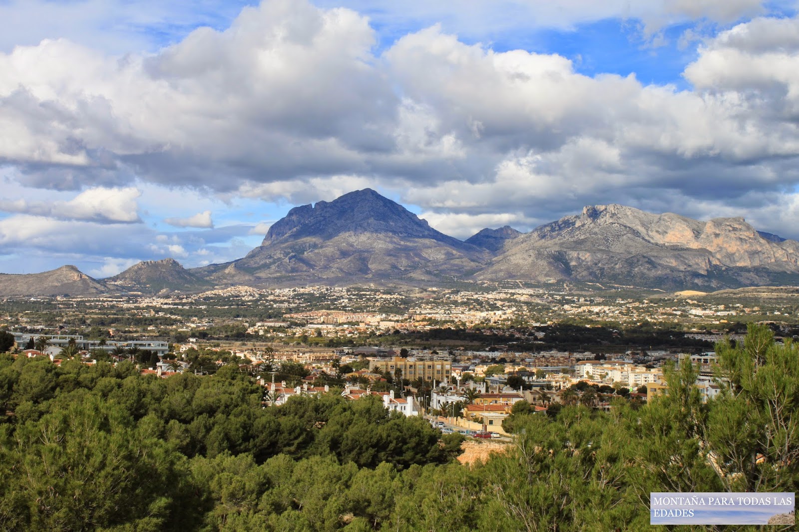 MONTAÑA PARA TODAS LAS EDADES: El faro de L´Albir (Albir-Alicante)