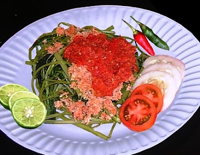 Plecing Kangkung (Lombok) | Aneka Masakan Tradisional Indonesia