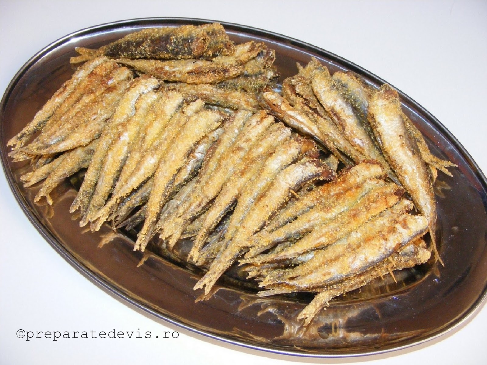 Hamsie prajita in crusta de malai | Preparatedevis.ro