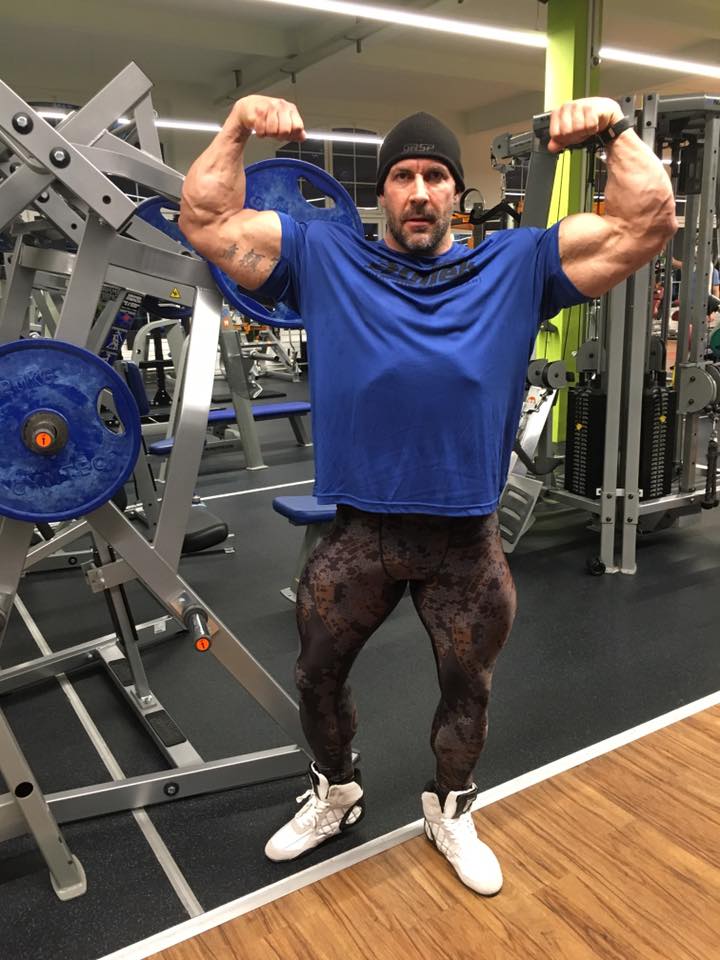 Worldwide Bodybuilders: Swiss muscle lord Roger Tanner