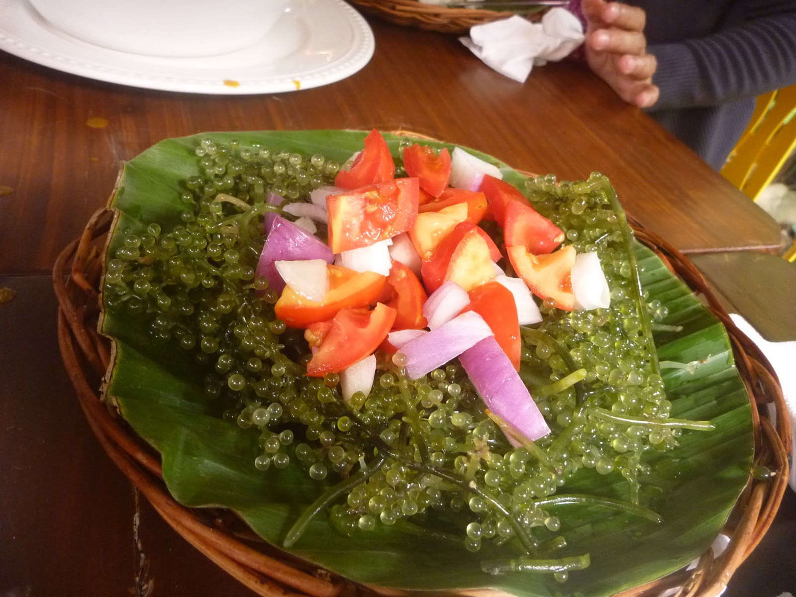 Onions and Chillies: Arusip seaweeds ( Green Grape Algae, Caulerpa Uva )