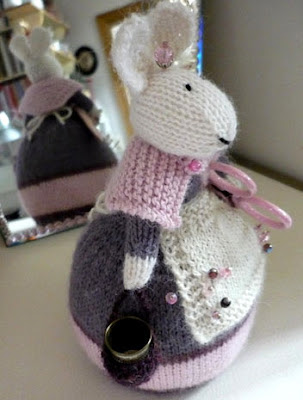 Flutterby Patch: Keeping busy