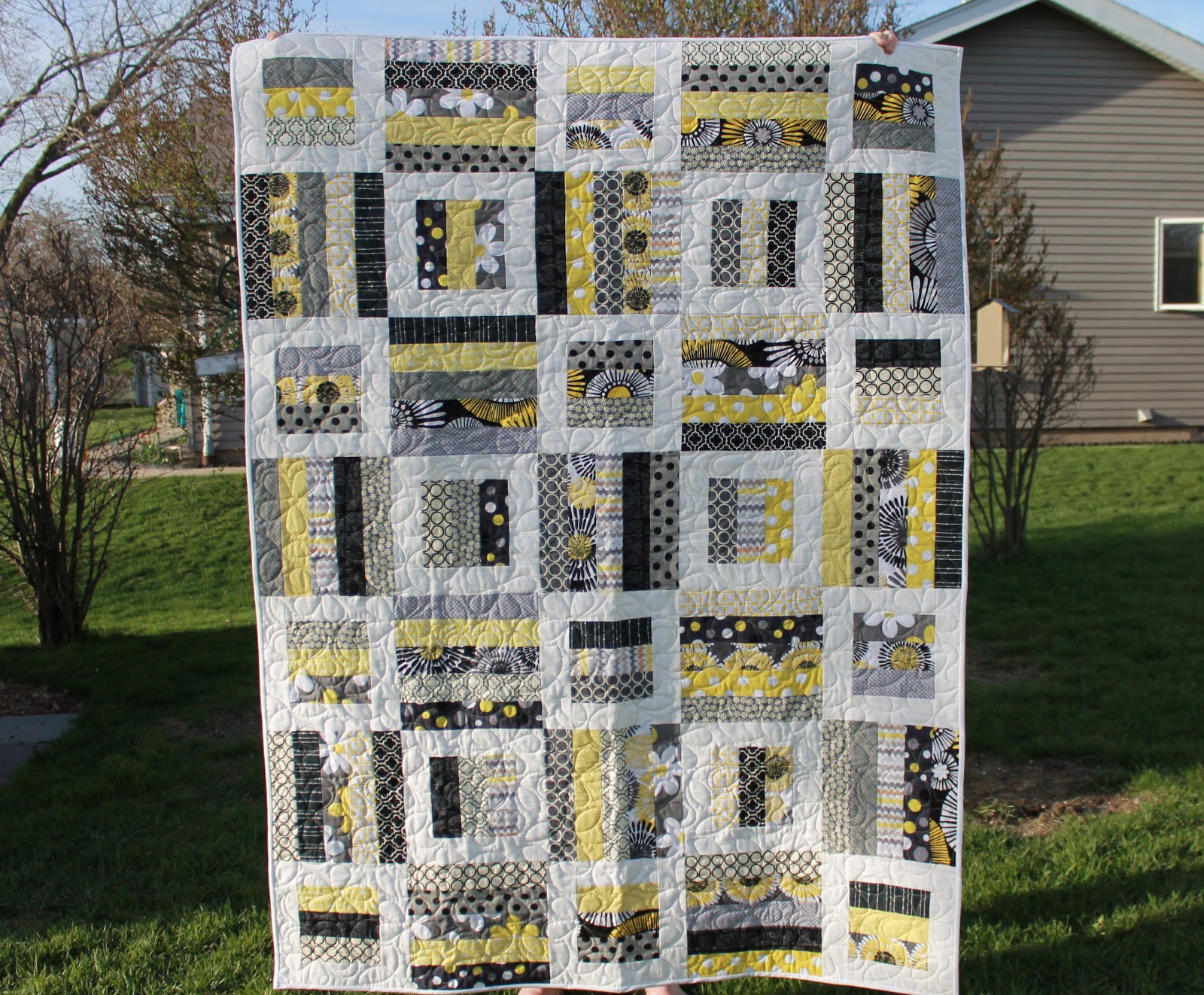 SunShine Sews...: Radio Way Quilt Completed