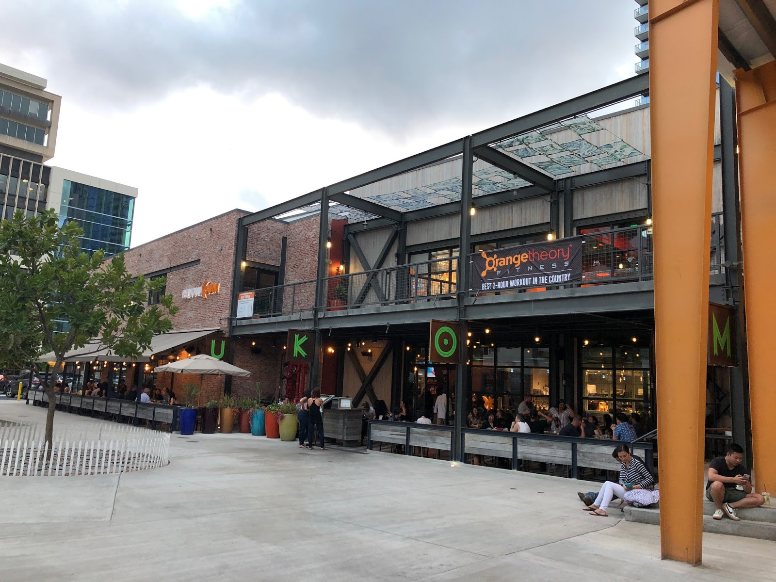 さとうあつこのハワイ不動産: Vein at Kakaako カカアコSaltに来週水曜8/8オープンの地中海料理レストラン