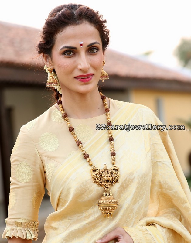 Shilpa Reddy in Rudraksha Beads Set - Jewellery Designs