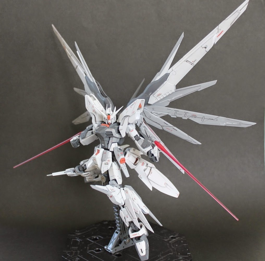 Custom Build: RG 1/144 Destiny Gundam "Reginleif"