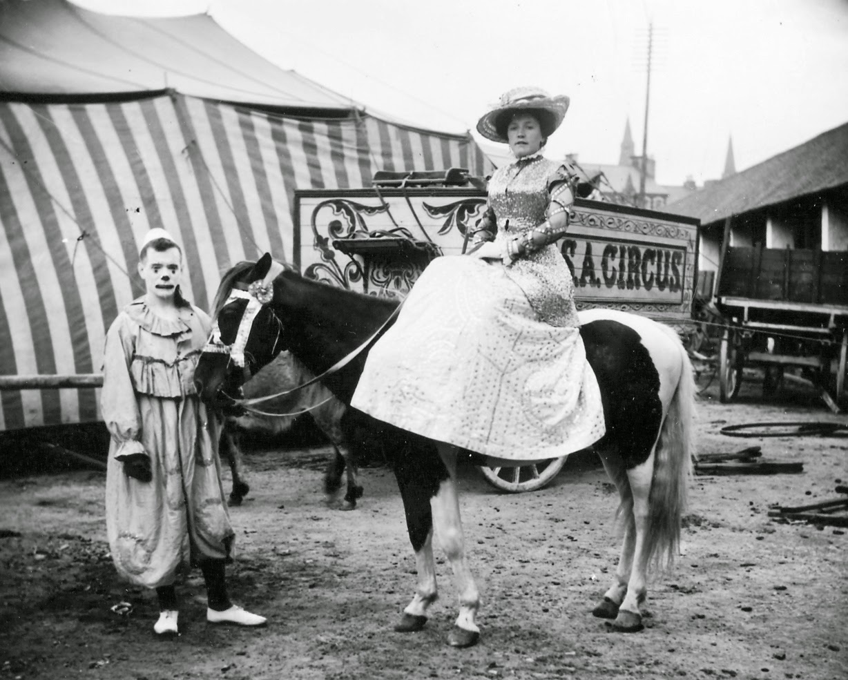 23 Classic Portraits of Circus Performers From the Early 1910s ...